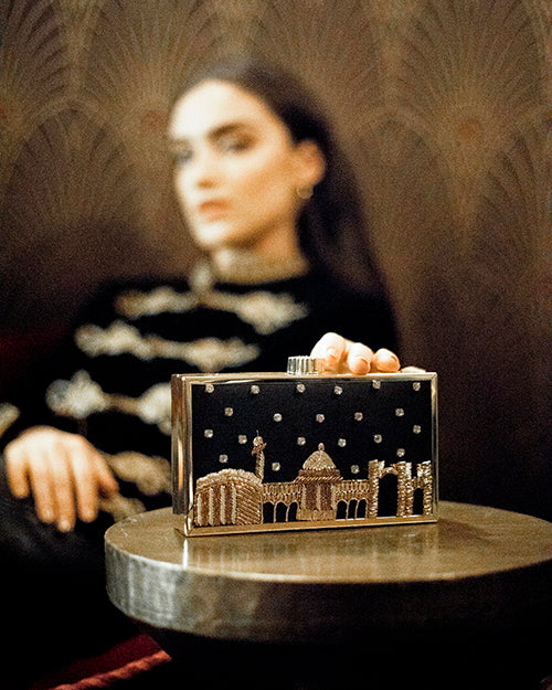 LANDMARK Black – MINZA